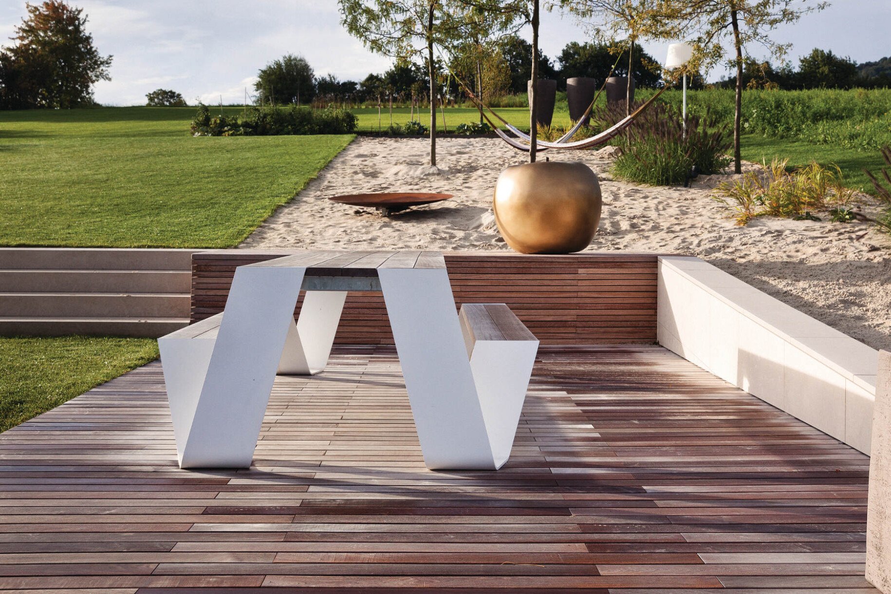 Extremis Hopper picknickbank (B2B) - De Projectinrichter