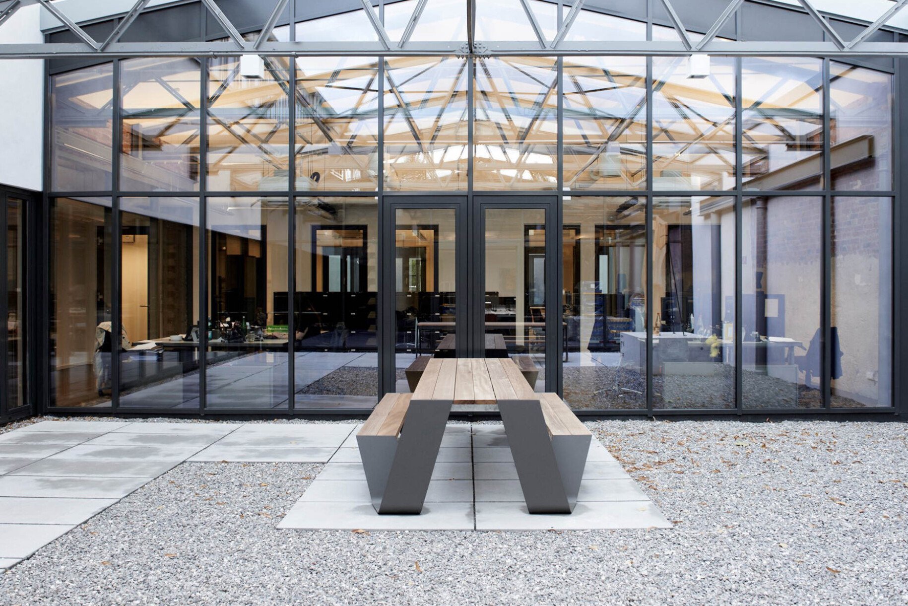 Extremis Hopper picknickbank (B2B) - De Projectinrichter