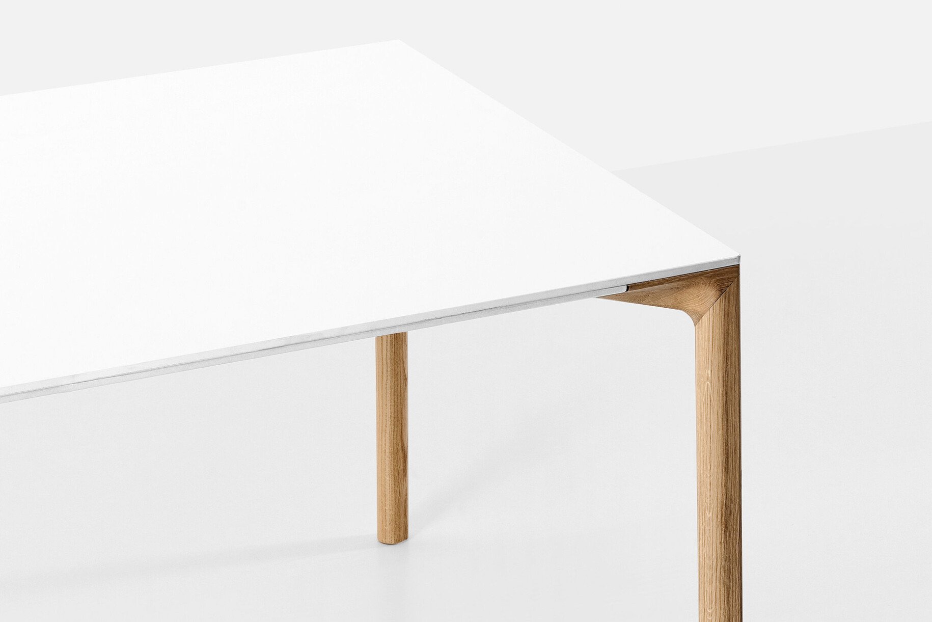 Kristalia Boiacca tafel (B2B) - De Projectinrichter