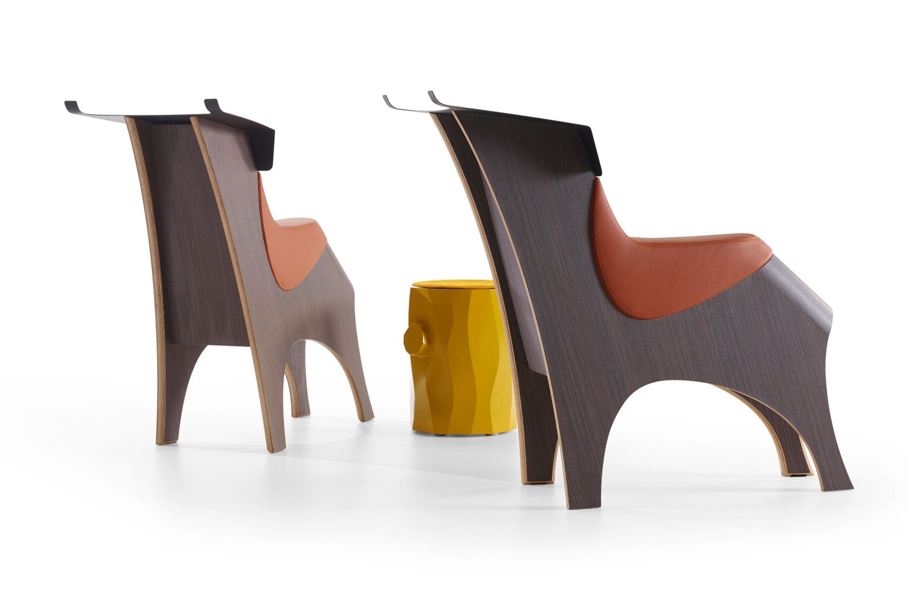 Lande Toro stoel met schrijfblad (B2B) - De Projectinrichter