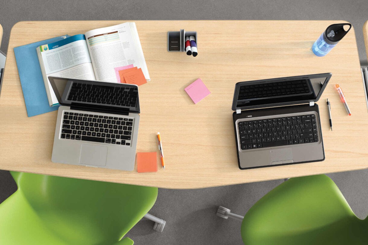 Steelcase Verb tafels (B2B) - De Projectinrichter
